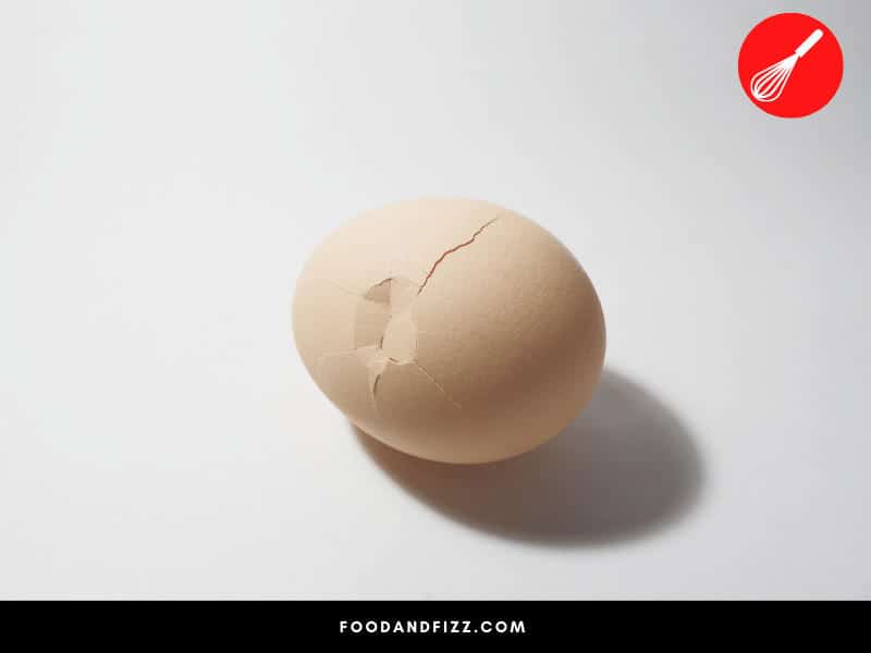 Boiling A Cracked Egg - #1 Way How To Do It?